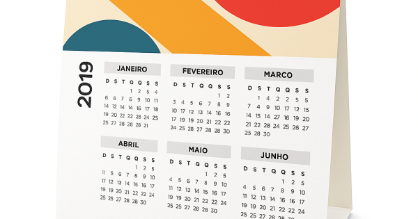 Calendário triangular personalizado em triplex 300g para brindes ...